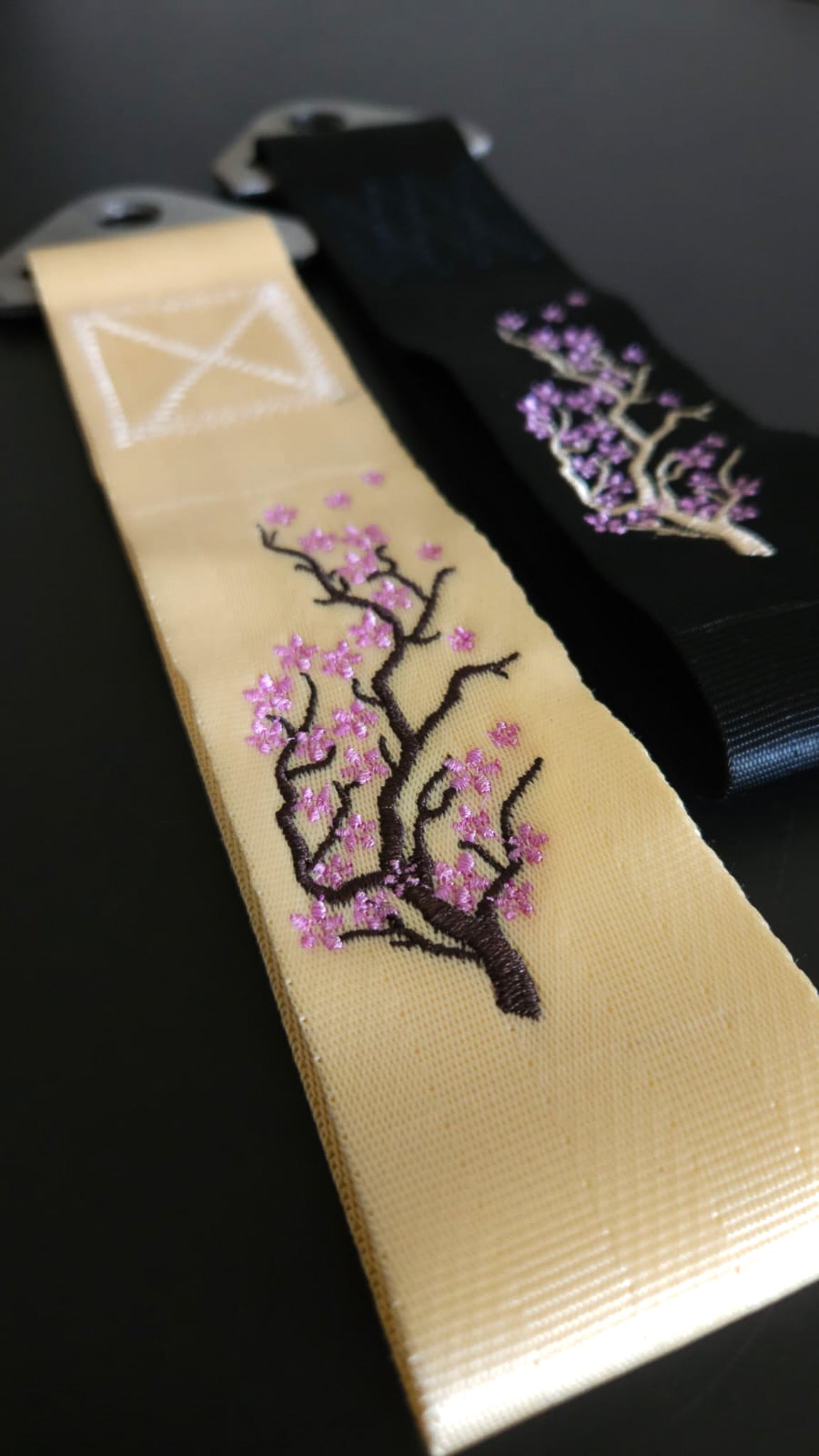 ''Sakura'' - Car Tow Strap – ledesigncustoms